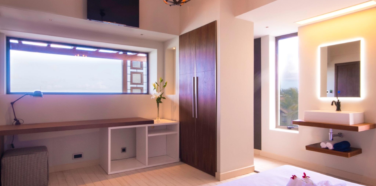 Azure Beach Boutique Hotel Maurinet